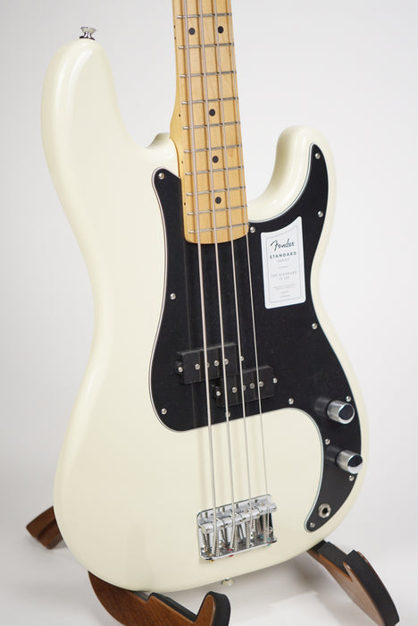 Fender Standard Precision Bass®, Maple Fingerboard, Black Pickguard, O ...