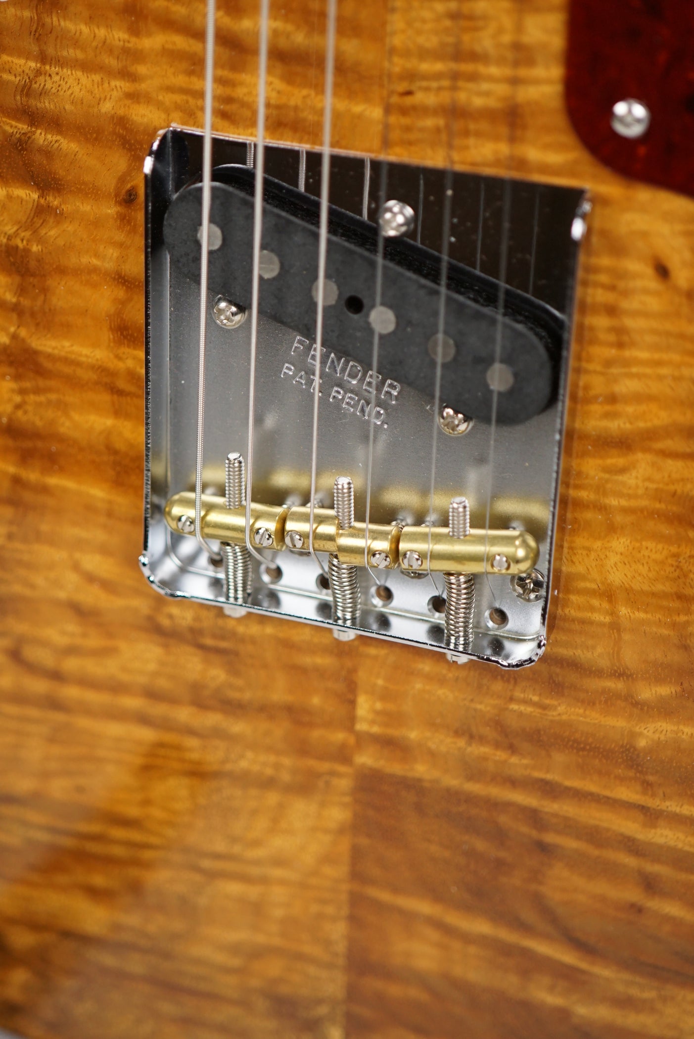 Fender Custom Shop Limited Edition Artisan Koa Telecaster Thinline NOS ...