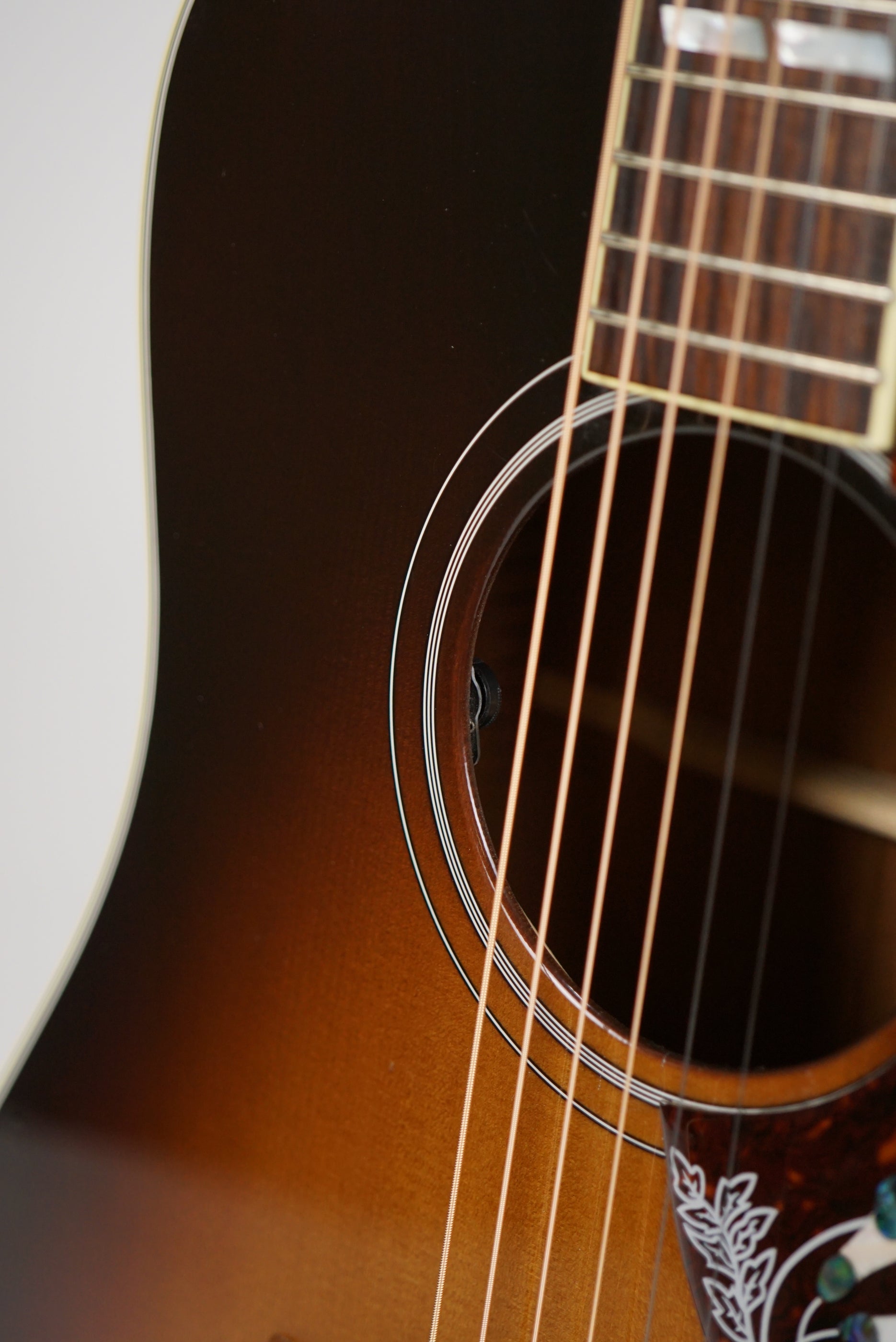 2014 Gibson Hummingbird Pro — Northern Lights Music